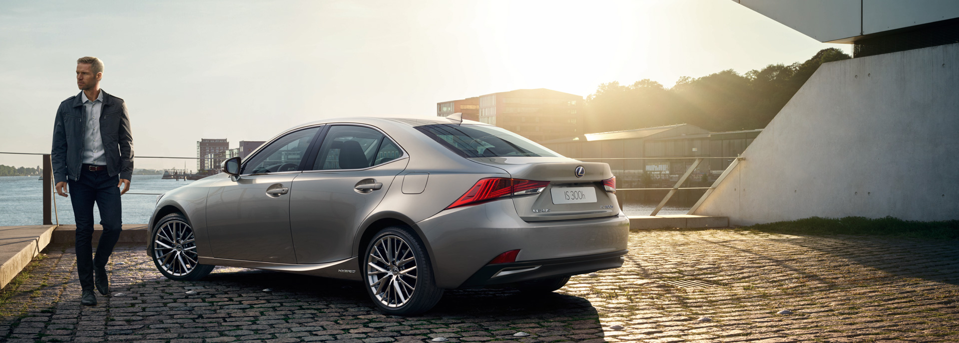 Tervetuloa hämmästyttävään Lexuksen maailmaan |Lexus Suomi